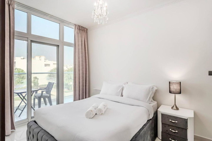 First Class Bright Luxury Villa Amazonia - Dubai