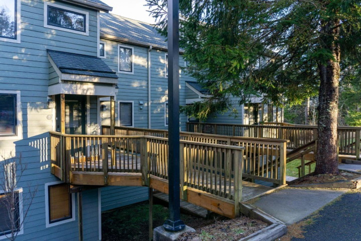 Powderidge 7 Slopeside Unit - 2 Br Pet Friendly - Snowshoe, WV