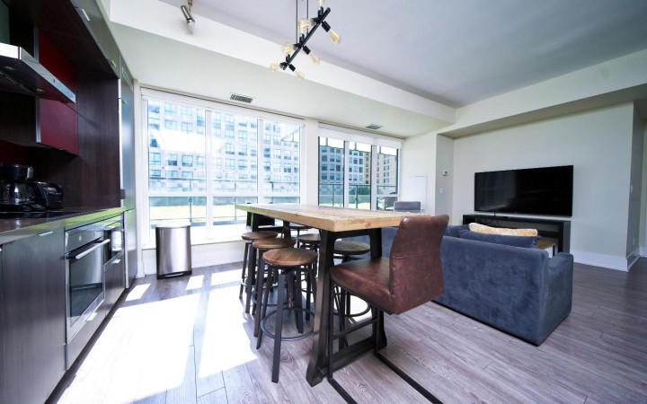 Staytoronto - Comfortable 2br Suite - Sleeps 6 In Dt Toronto - 