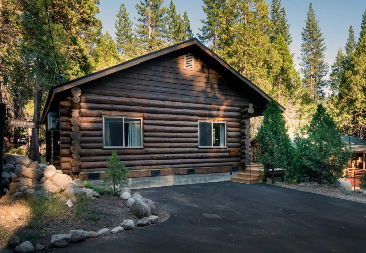 (38) The Mini Cabin At The Redwoods In Yosemite - Wawona, CA