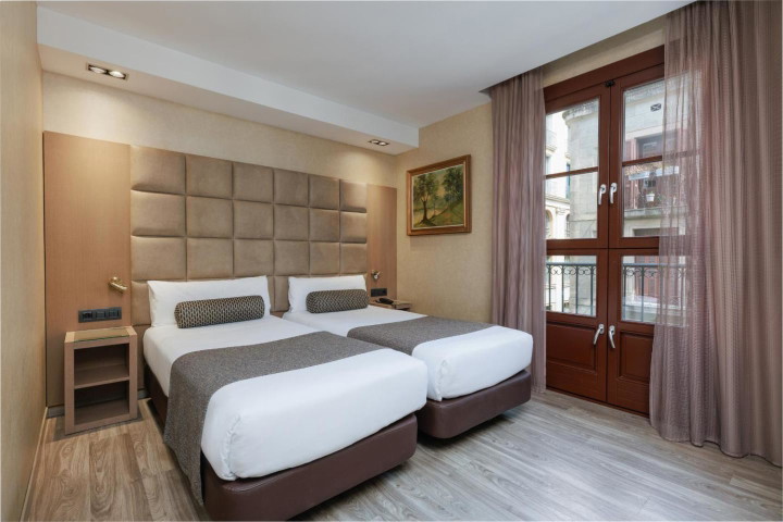 Hotel Rialto - Sant Adrià de Besòs