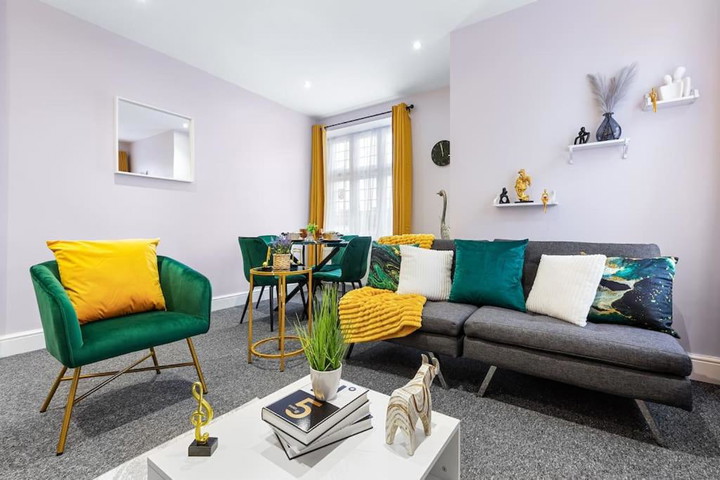 Stunning 2 Bedroom London Flat With King Bed-parking Available-sleeps 6- Perfect For Families, Contractors & Couples! - Barnet