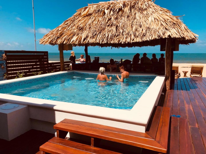 Ocean Breeze - Placencia