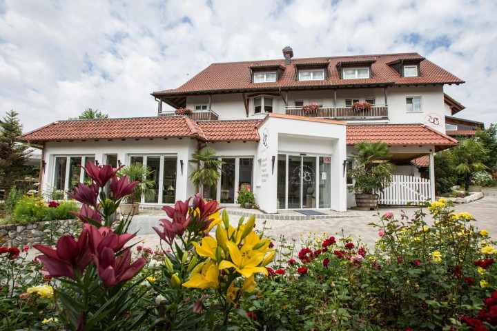 Hotel & Restaurant "Am Obstgarten" - Friedrichshafen