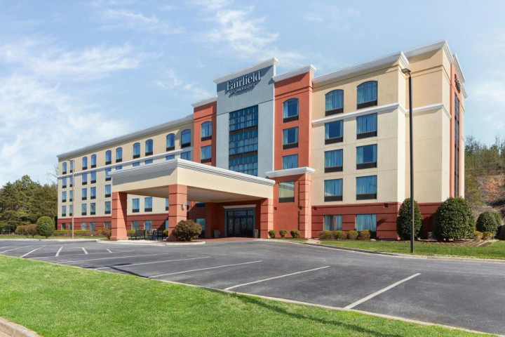 Fairfield Inn & Suites By Marriott Lynchburg Liberty University - Lynchburg, VA