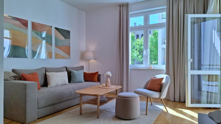 Top! Boxspringbett-fitness-sauna-balkon-parkplatz-arbeitsplatz-regendusche-fahrstuhl-3 Apartments - マクデブルク