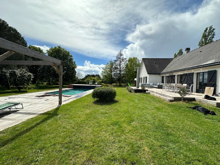 Villa De La Salmonière - Maison Avec Piscine Et Jardin Clos - Ancenis