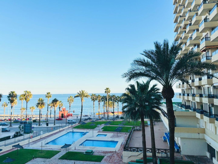 Alquilaeasy Aloha Playa - Benalmádena