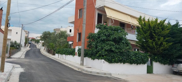 Villa Shpetim Zogaj. - Albania