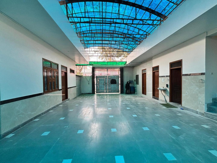 Shri Gaya Prasad Dham - Vrindavan