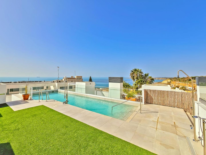 Oceanfront Duplex With A Rooftop Pool And Terrace - Cadix