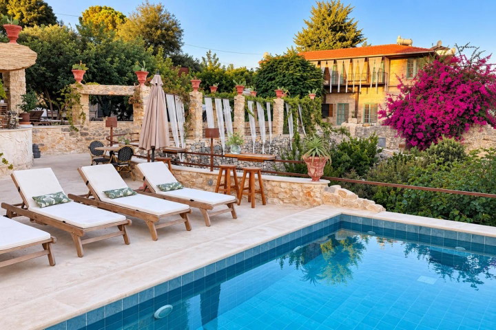 Boreas Retreat - Mountain Escape & Spa - Lebanon