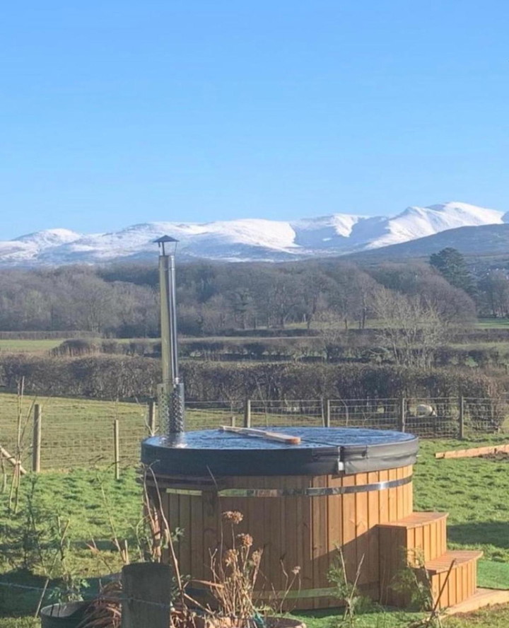 Hot Tub Getaway Snowdon Views Peaceful Stay - Llanberis