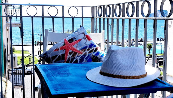 Coral & Turquoise - Pozzuoli
