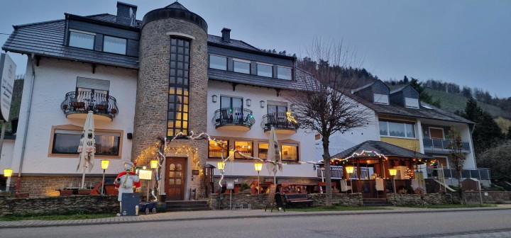 Hotel & Restaurant - Zum Schleicher Kuckuck - Neumagen-Dhron