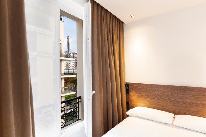 Les Suites Tour Eiffel - Jouy-en-Josas