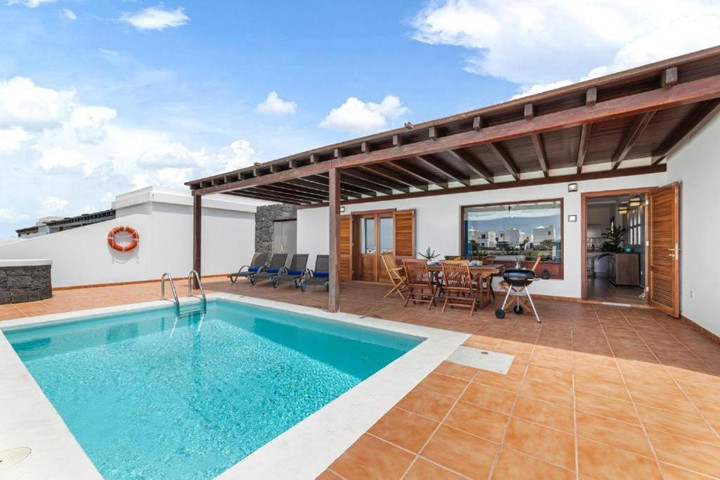 Lanzarote Villa 3 Islands - Pool Heated - Playa Blanca