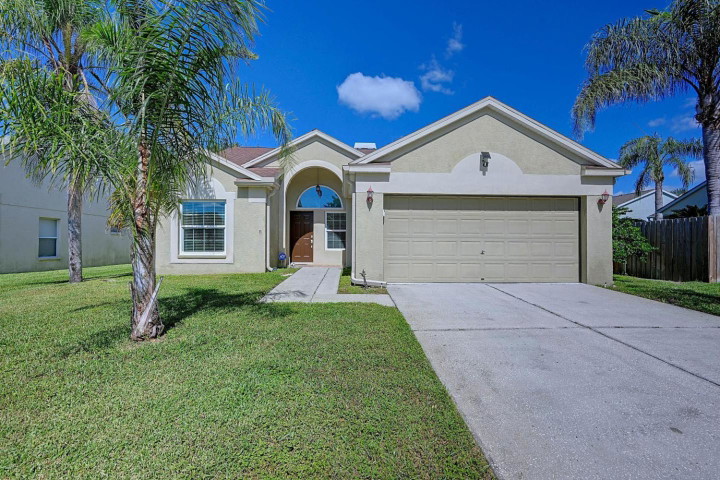 Travel Nurses Welcome! Zephyrhills Extended Stay - Wesley Chapel, FL