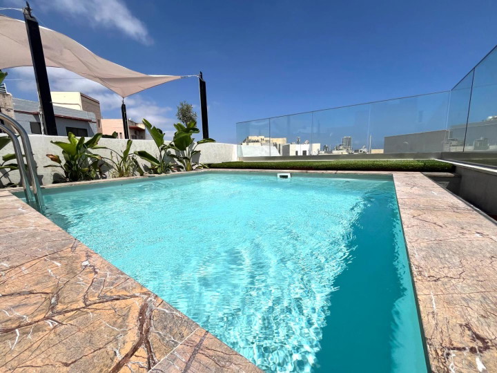 Sliema Trendy Rooftop Pool House - Valletta