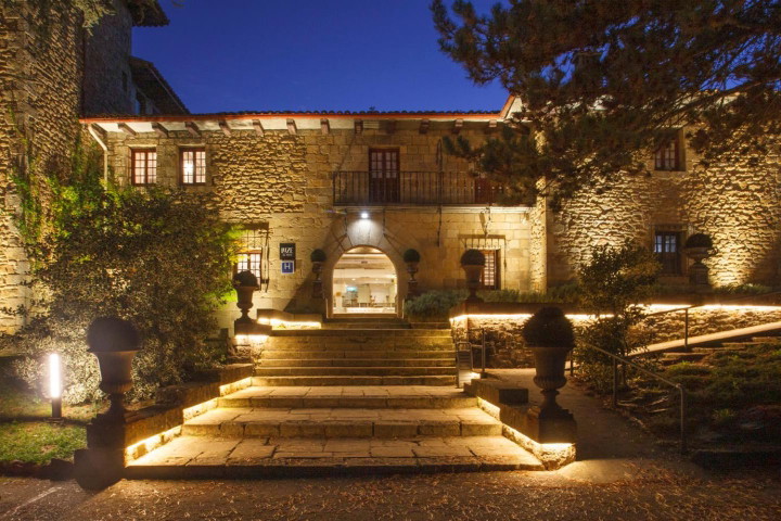 Hotel Luze El Toro - Pamplona