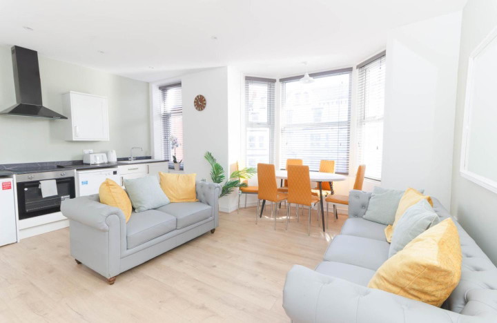 No 10 Apartments - Blackpool