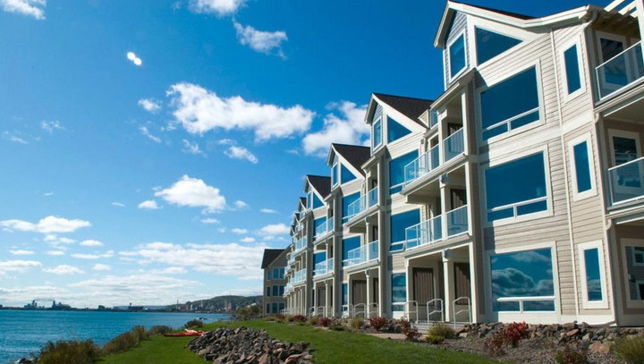 Beacon Pointe On Lake Superior - Duluth, MN
