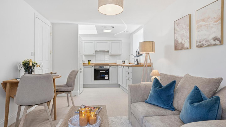 The Snug - Cosy Apartment In Central Tetbury, Coffee Station - Tetbury