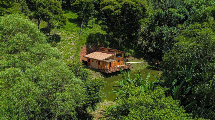 Chalé De Madeira Com Lago - Serra Da Mantiqueira - Minas Gerais