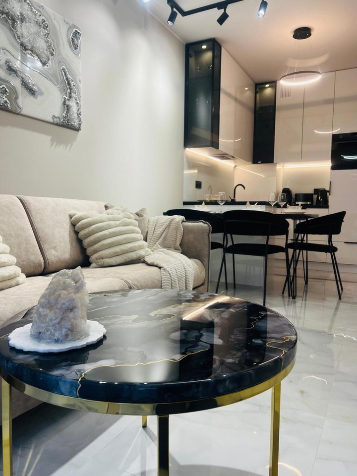 Crystal Luxury Apartment With Free Parking In Cracow For 4 Guests - Krakow