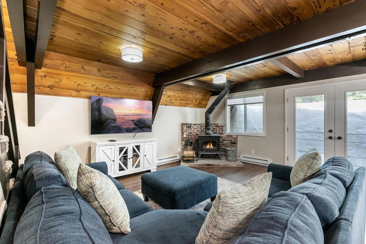 Rustic And Modern 3bdr Tahoe Cabin - Tahoe City, CA