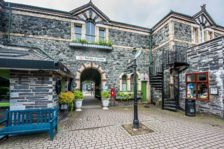 Alpine Apartments Snowdonia - Penrhyndeudraeth