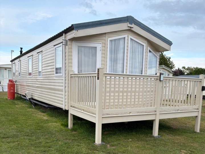 Caravan 607 - Walton-on-the-Naze