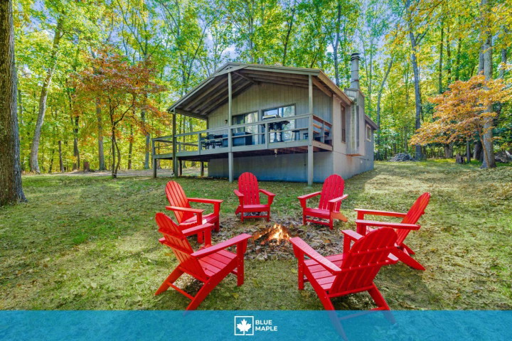 Spacious W Hot Tub, Fire Pit, Deck, Grill And Wifi - West Virginia