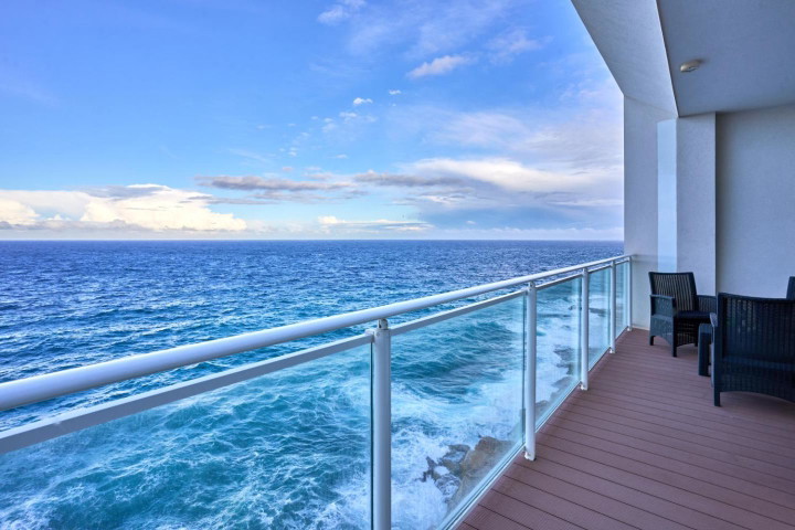 Coastal One-bedroom Retreat With Direct Sea Views - Valletta