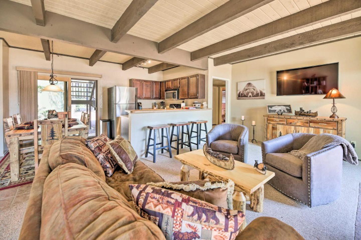 Patio & Fireplace: Country Club Pinetop Condo! - Arizona