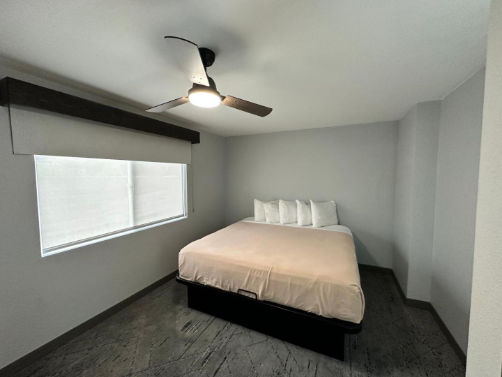 Ponderosa Lodge Ascend Collection - Red River, NM