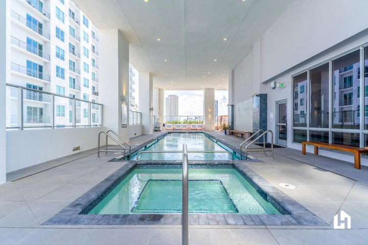 Downtown Miami Condos By Lua Host - South Beach, FL