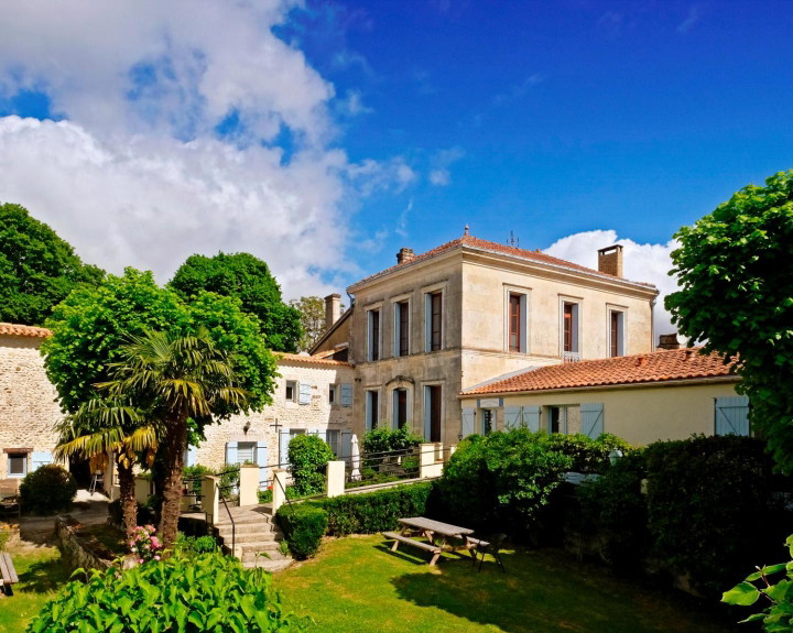 Domaine La Fontaine B&b - Jonzac