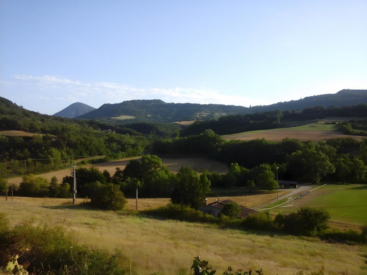 Gîte À La Campagne - Bourdeaux