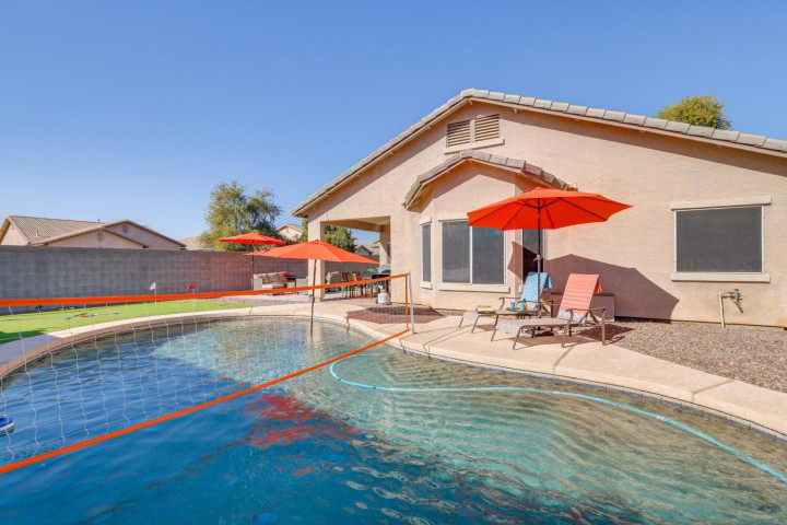 Avondale Home W/ Heated Pool & Putting Green! - Avondale, AZ
