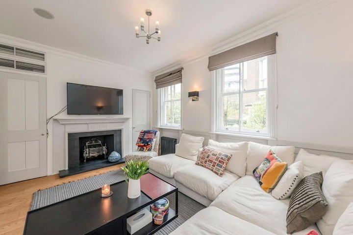 Stunning 3 Bed Townhouse In The Heart Of Mayfair - Bloomsbury