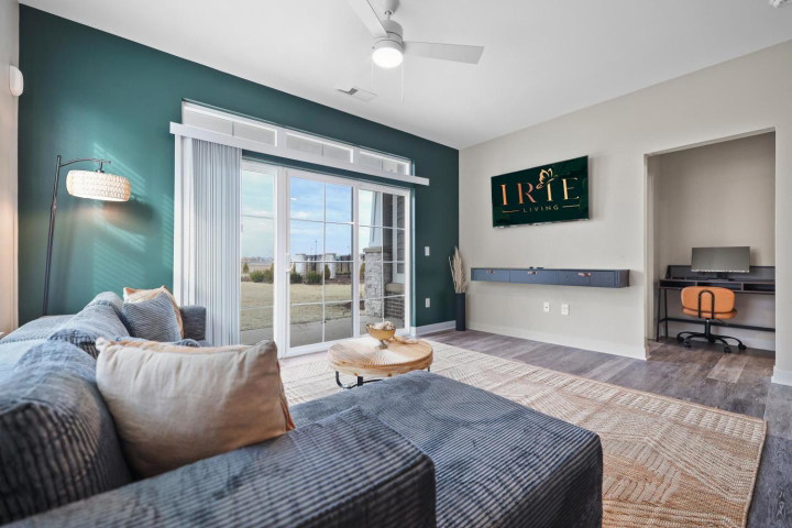 Irie Living Refresh Kg 2bd Gym Pool Brand New - Traders Point, IN