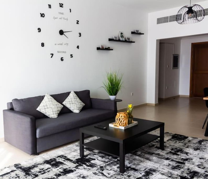 Supurb 2 Bed Room Apt Sea Front (Side View) - Abu Dhabi
