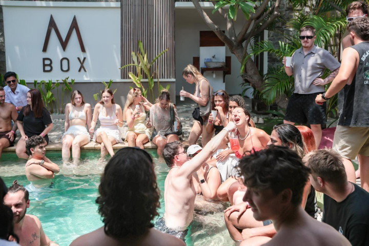 M Box Party Hotel Gili Trawangan - Gili Islands