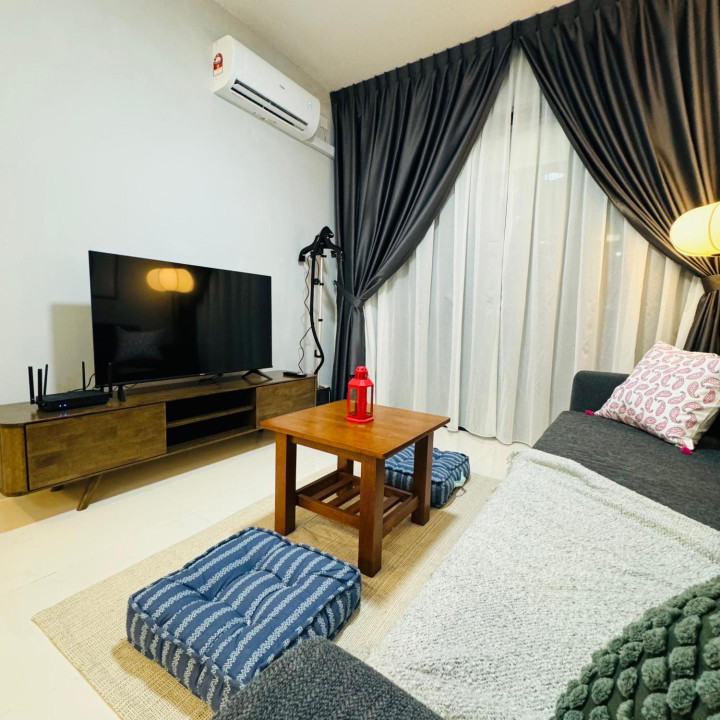 Cozy 2b1r 6pax Condo Forest City 3a-1609 - Kukup
