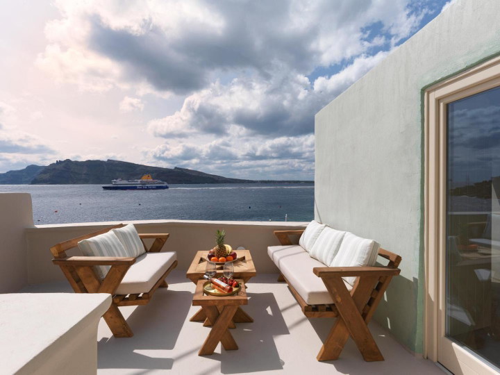 Secret Gem Suites - Oia