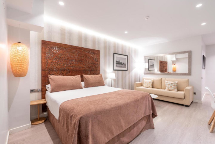 Serennia Fira Gran Via Exclusive Rooms - Gavà