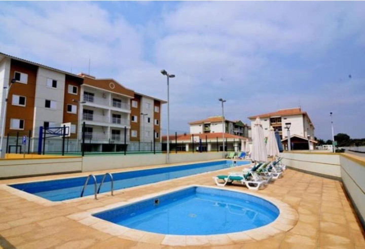 Viana - Apartment - Sleeps 6 - Garden - Pool - Luanda