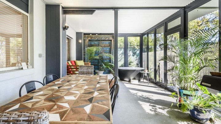 'Sunnyside House - Ocean Views' By Holidayco - Sydney