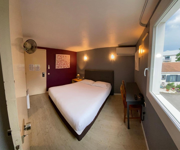 Contact Hotel Le Sud Montpellier Aéroport Parc Expo Arena - Carnon